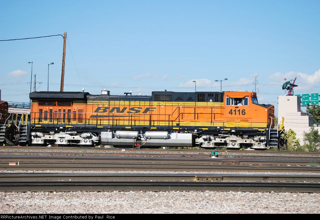BNSF 4116